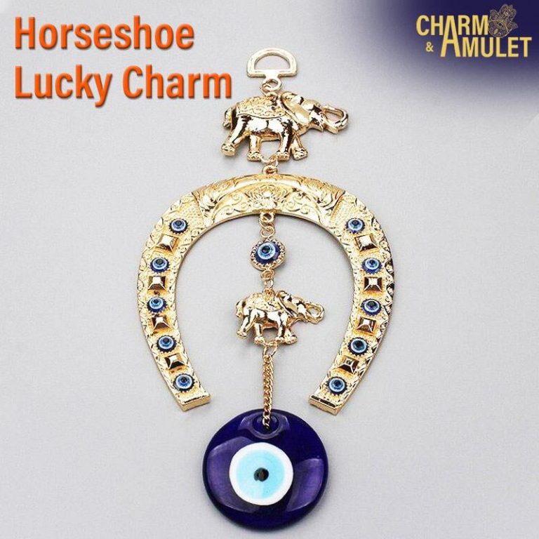 Lucky Charm Horseshoe (Suspention) | Charm And Amulet™
